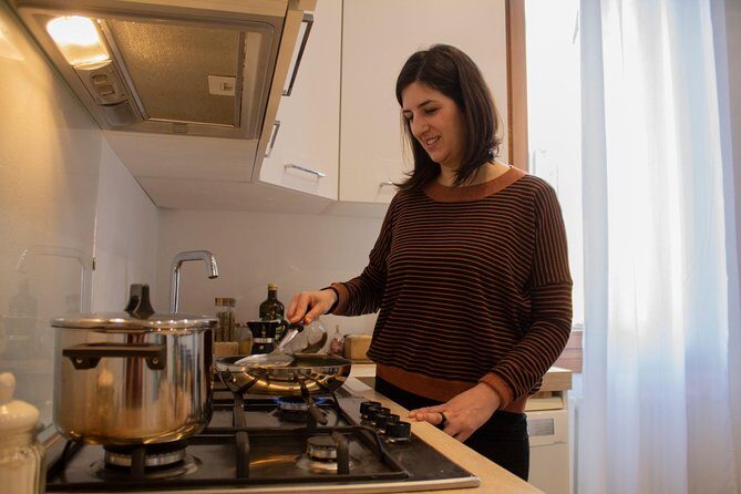 Private Venice Cooking Class and Market Tour with Fun Local Laura