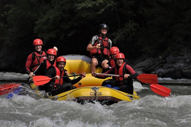 Rafting in Salzach with a state-certified raft guide