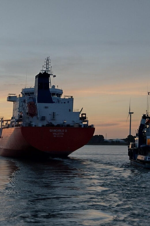 Rotterdam: Summer Evening Cruise with Live Entertainment