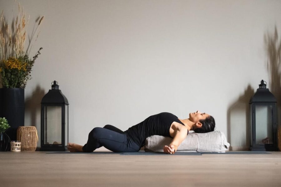 Rovaniemi: Yoga Class with Infrared Heaters and Herbal Tea