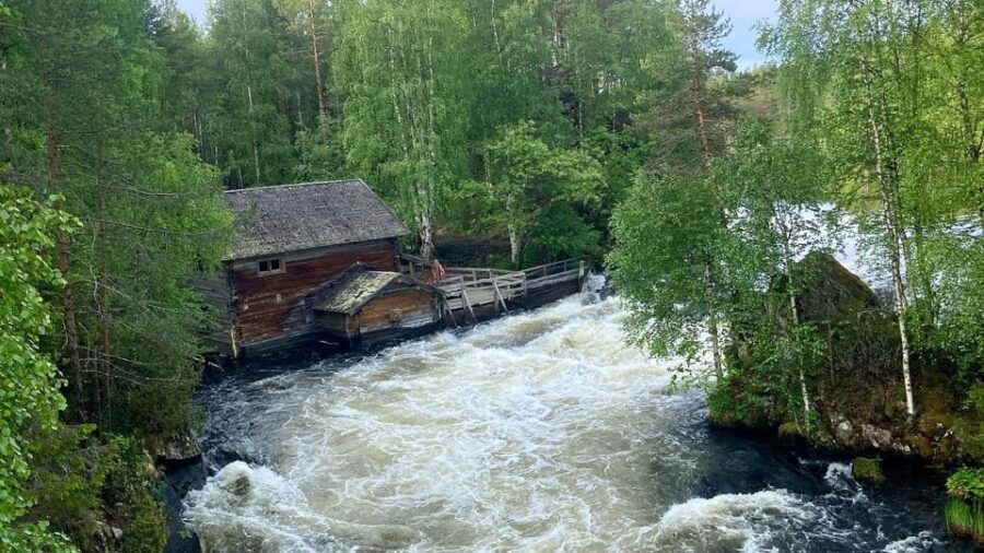 Ruka: Oulanka National Park Kìutaköngäs with lunch.