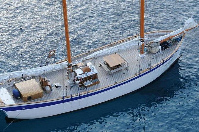 Sailing day in the heart of the Calanques