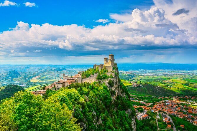 San Marino Uncovered: Private Walk the World's Oldest Republic