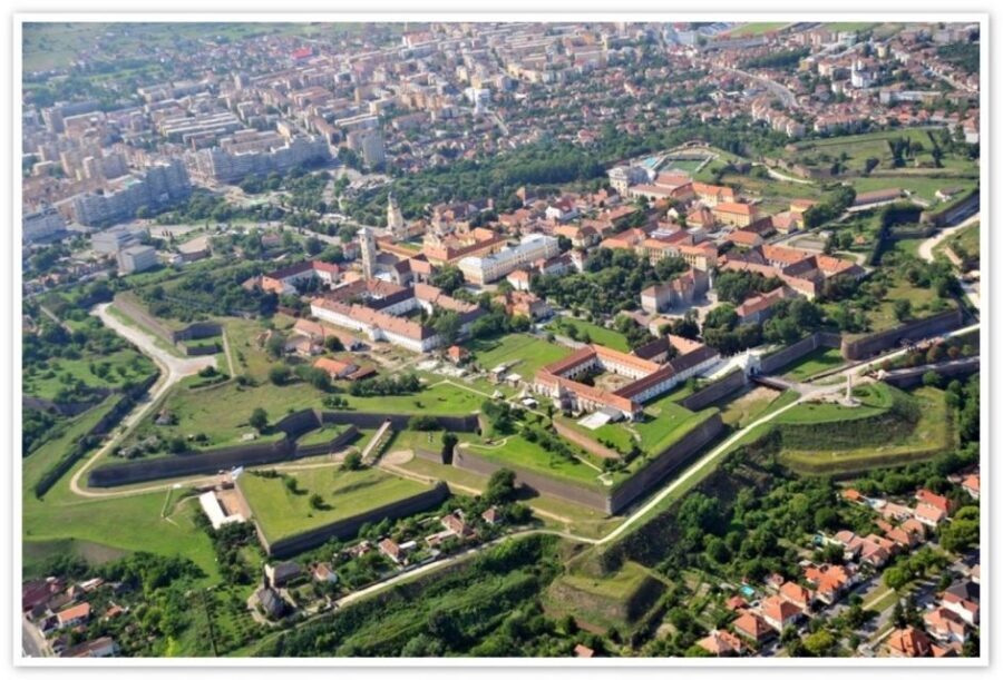 Sibiu: Alba Iulia and Corvin Castle Guided Tour