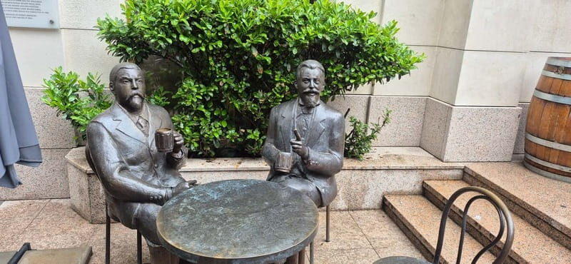 Sofia: Tour&Tasting Beer and Wine with Local Appetizers