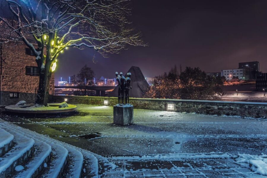 Stories and Tastes of Maribor: City Tour with Wine Tasting