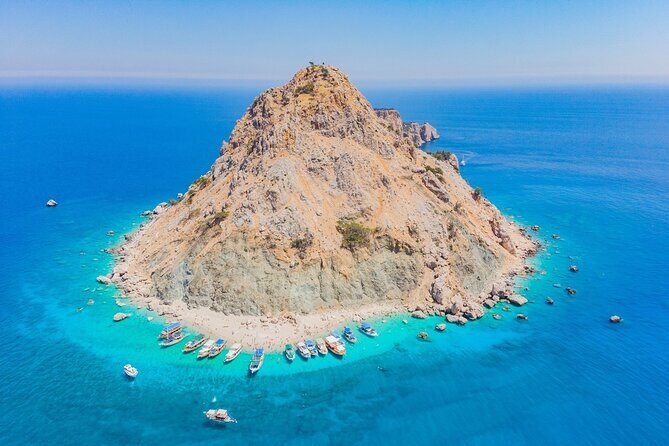 Suluada Island Boat Trip incl. Lunch and Transfer f/Kemer