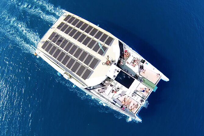 Sunset Catamaran Cruise with Live Music in Barcelona