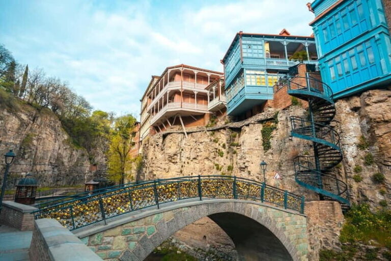Tbilisi: Chronicle of Georgia, Old-town, Lake & 2 Cable Cars - How It Compares to Other Experiences