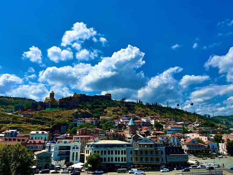 Tbilisi: Old & New City Guided Tour with 15 Tastings & Wine