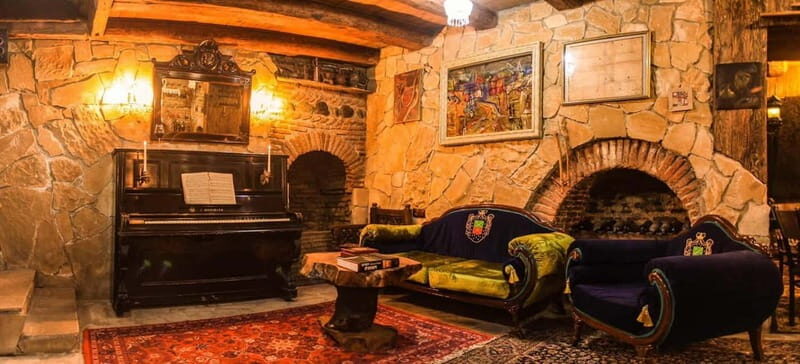Tbilisi: Wine Tasting at Old, Historical Cellar in the City