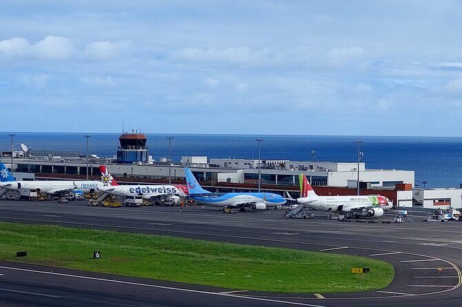 Transfer Privado e Confiável: Aeroporto  Funchal (ou vice-versa)