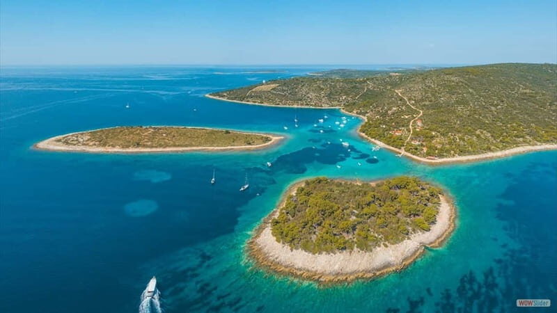 Trogir: Shipwreck - Blue Lagoon All Inclusive Boat Tour