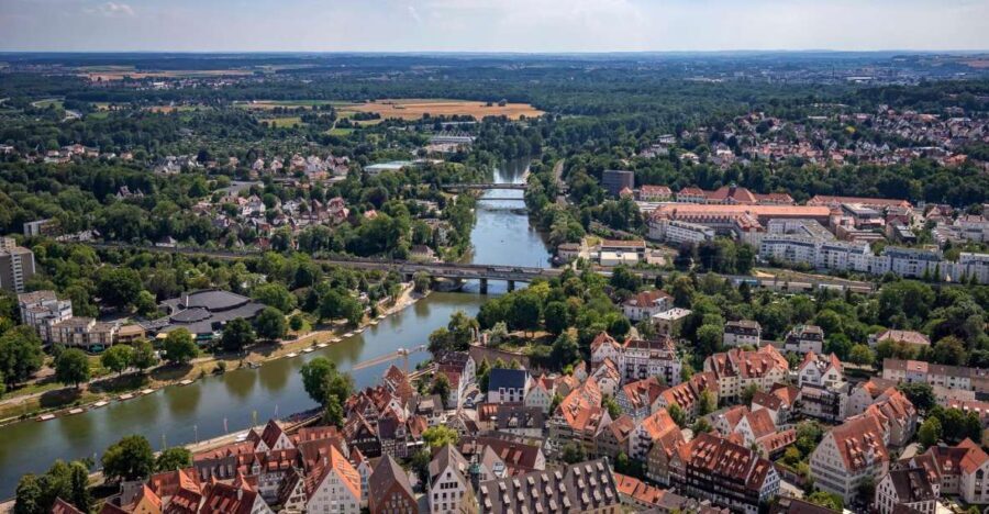 Ulm: Express Walk with a Local in 60 minutes