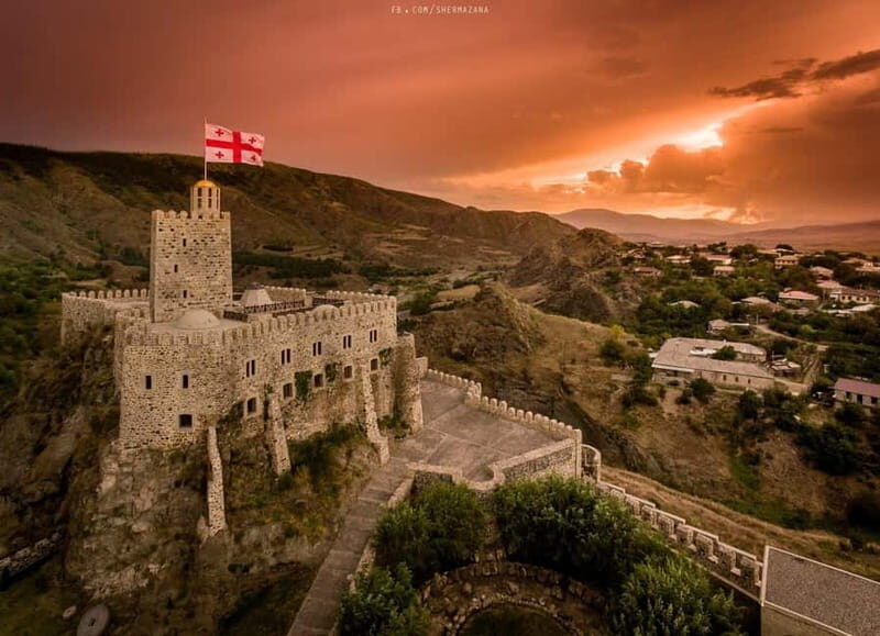 Vardzia. Lake Paravani, Khertvisi & Lomsia castle, Rabati