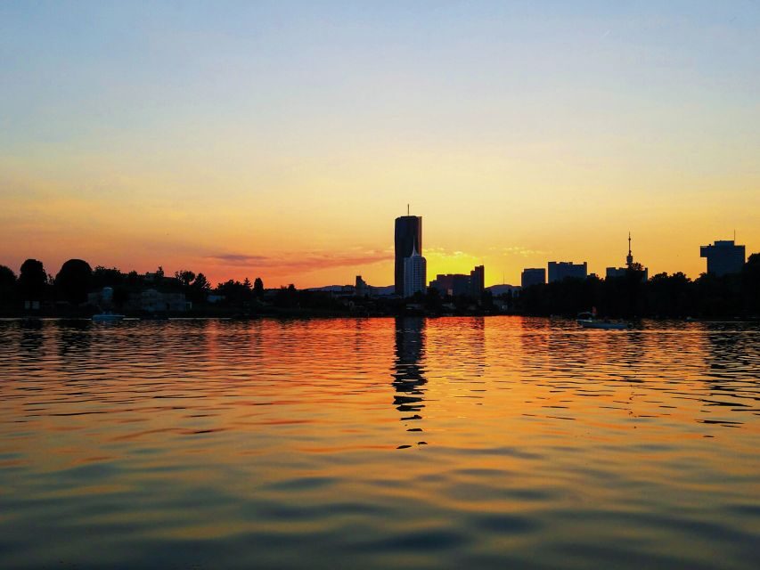 Vienna: Evening Cruise Along The Danube