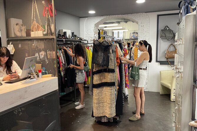Vintage Shopping Tour in Milan - Authentic Resources and Tips from Reviews