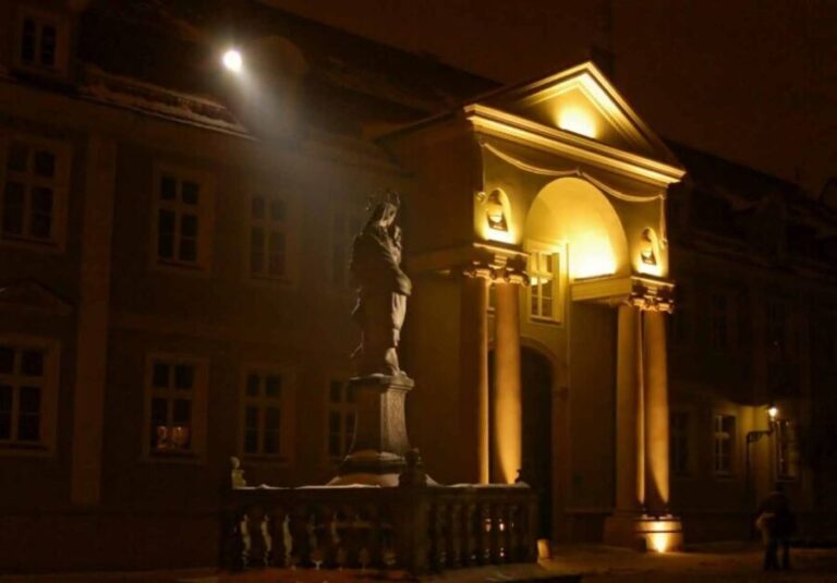 Wroclaw: 2-Hour Mysterious Walking Night Tour - The Itinerary Breakdown