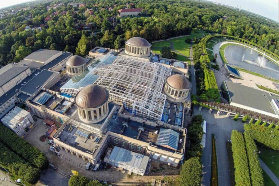 Wroclaw: 2-Hour Tour by Electric Car with a driver-guide