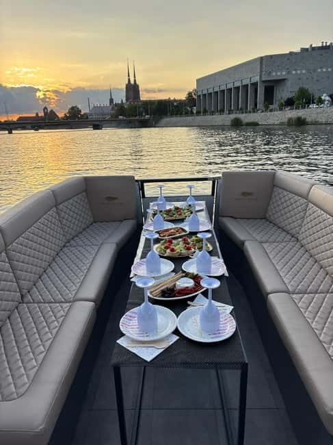 Wroclaw: Catamaran Cruise on the Oder River