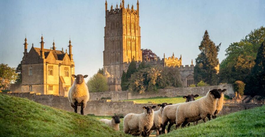 2-Day Cotswolds, Bath & Stonehenge Tour