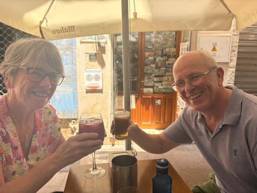 Almería: Walking Tour with Tapas and Olive Oil Tasting