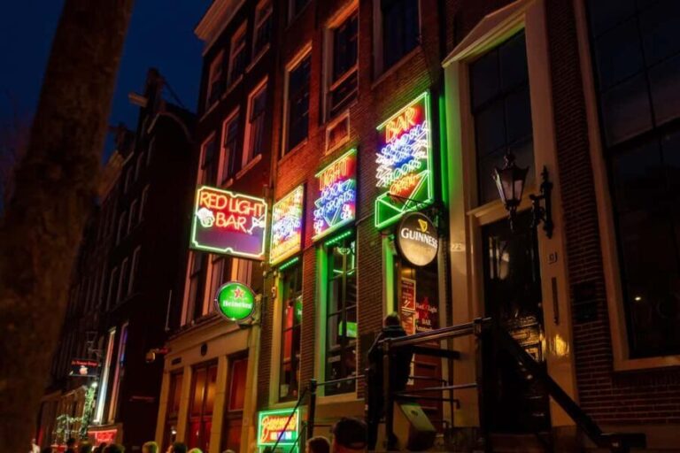 Amsterdam: Red Light District Tour - Final Verdict: Who Will Benefit Most?