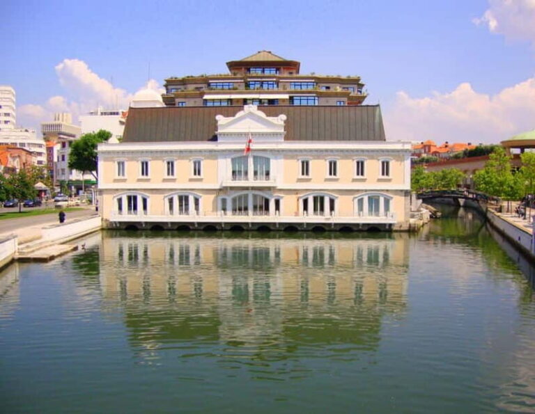 Aveiro Essential: Boat, Walking Tour, Sweets & Ribbons - The Value of This Tour