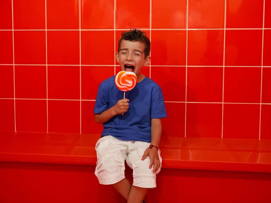 Barcelona: House of Candy Ticket Entrance - A Closer Look at the Rooms and Activities