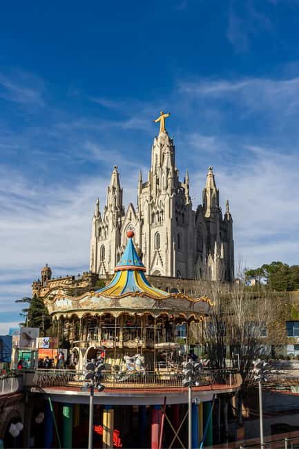 Barcelona: Private Panoramic City Tour - The Guide & The Vehicle