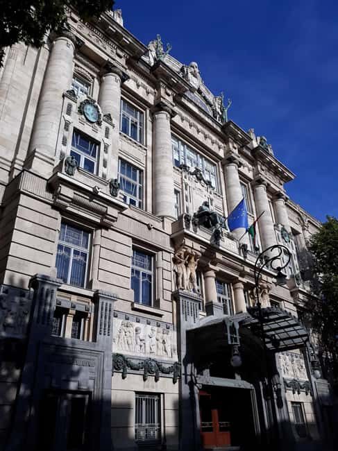 Budapest: Guided Musical Tour & Folk Music Performance - Why This Tour Works Best