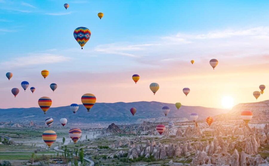 Cappadocia: Full-Day North & South Tour with Local Guide