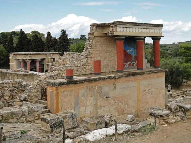 Chania: Knossos Palace - Archaeological museum! - Free Time for Photos and Personal Exploration