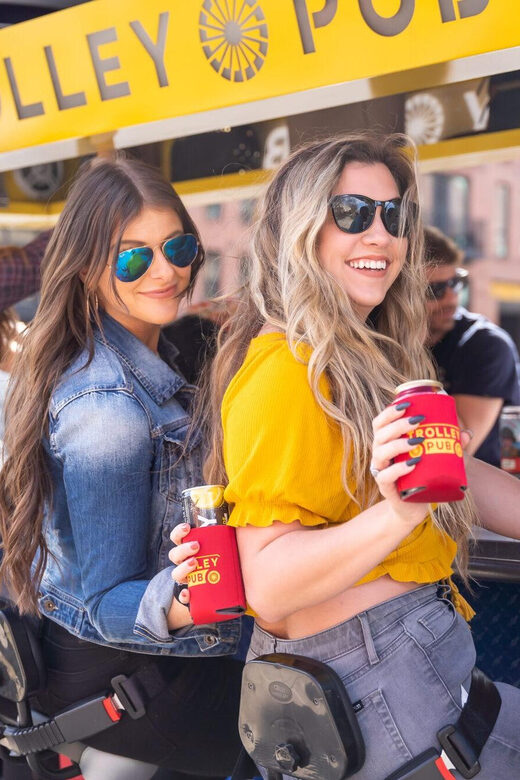 Charlotte: Double Trolley Pub Tour with Drinks - The Drinking Experience and Beverage Options