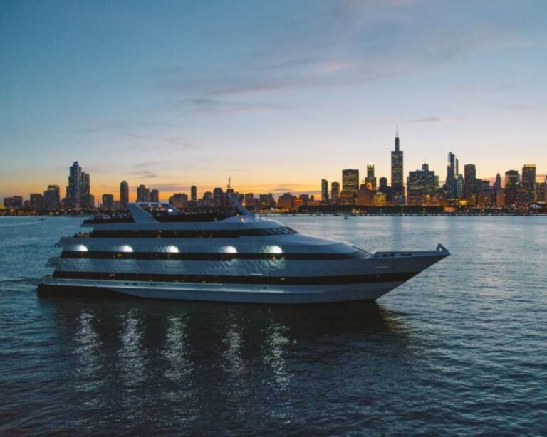 Chicago: Lake Michigan Lunch or Dinner Cruise - Detailed Breakdown of the Itinerary