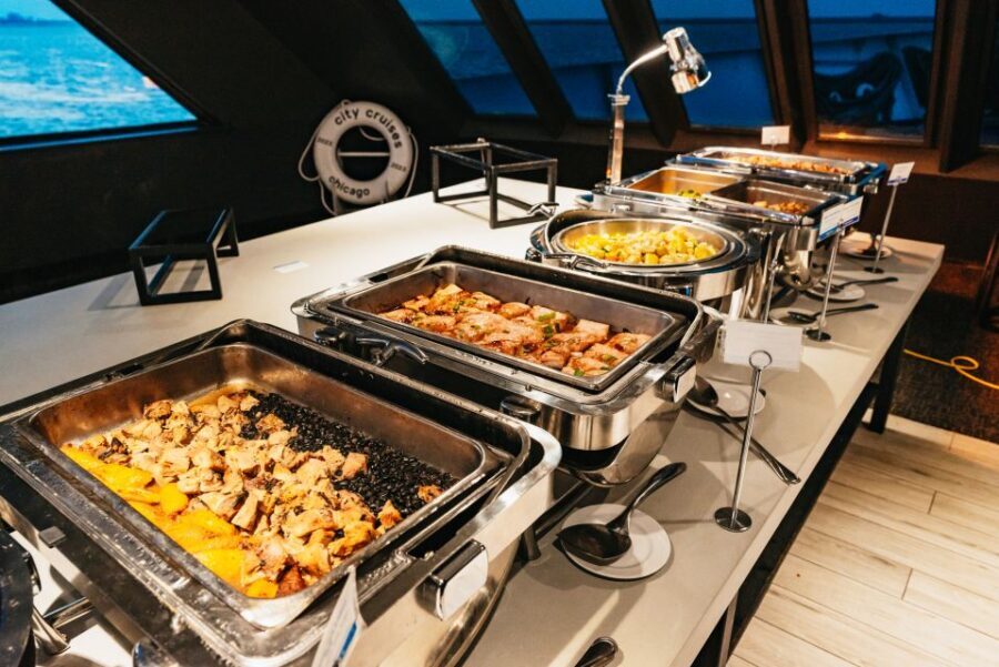 City Cruises Chicago: Lake Michigan Lunch or Dinner Cruise - Dining Experience: A Feast with a View