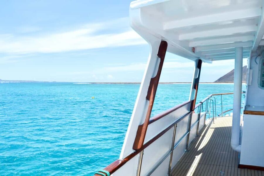 Corralejo: Snorkeling on Lobos Island & Return Ferry Ticket