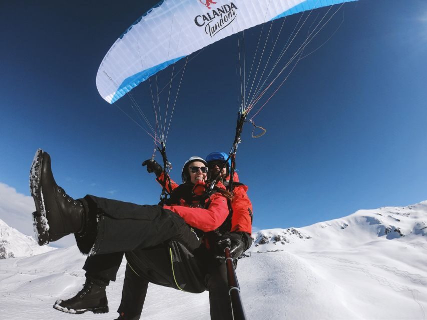 Davos: Tandem Paragliding Flight