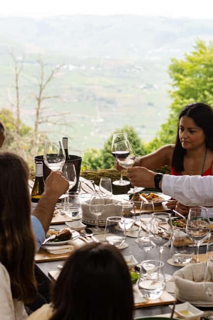 Douro Valley: Sensory Experience in the Douro: Wines, Olive Oil, and History