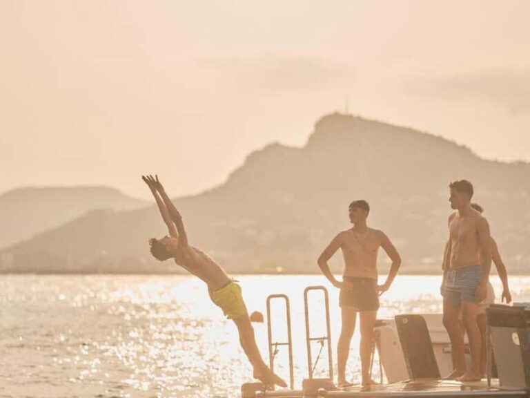 Estartit: Sunset Cruise with Snorkeling and a Drink - Highlights of the Experience
