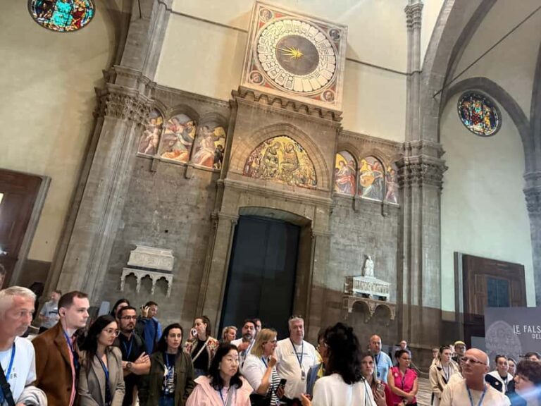 Florence: Cathedral Duomo Tour with Local Guide - Inside Santa Maria del Fiore