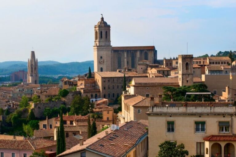 From Barcelona: Girona Full day tour - Arriving in Girona—What to Expect