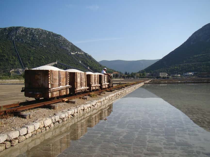 From Dubrovnik: Private Peljeac Wine Region and Ston Tour