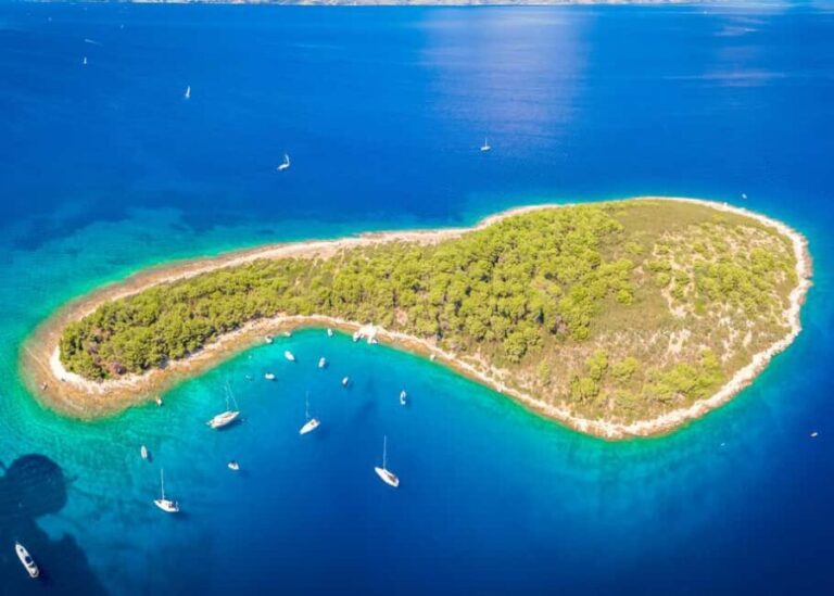 From Makarska: Full day private speed boat tour 3 islands - An in-depth look at the itinerary and what you can expect