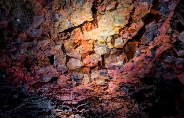 From Reykjavik: Raufarhólshellir Lava Tunnel Tour - A Closer Look at the Itinerary and Experience