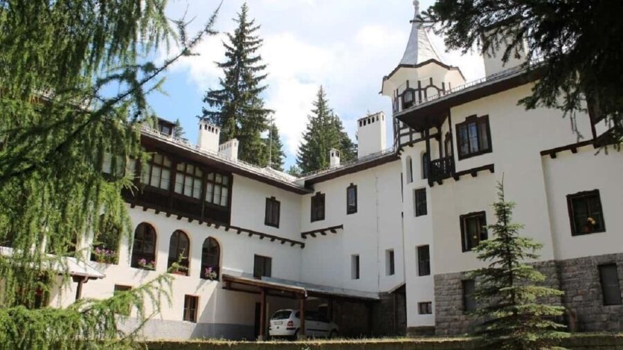 From Sofia: Borovets with Local Lunch & Optional Skiing