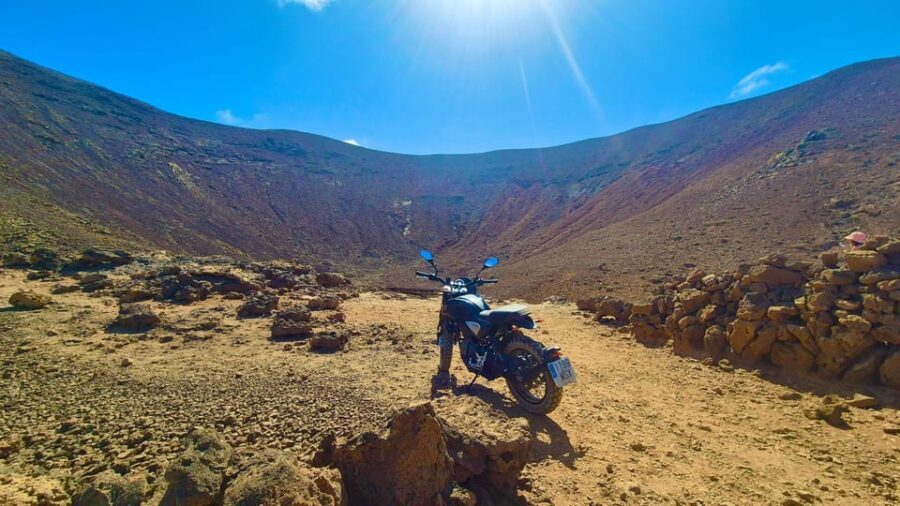 Fuerteventura: 125cc Motorbike Tour Cruise The Mountains