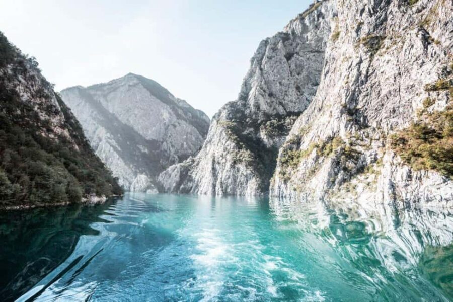Golem/Durrës: Komani Lake Boat Tour