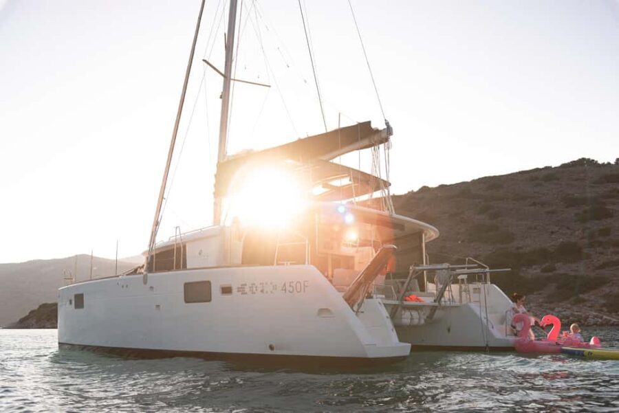 Heraklion: Dia Catamaran with Chef Dinner, Open Bar & Sunset - What Travelers Love Most About the Experience