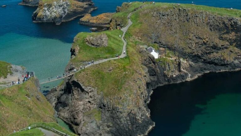 Ireland: Giants Causeway, Donegal, private luxury car, 3-day - What Makes This Tour Stand Out?